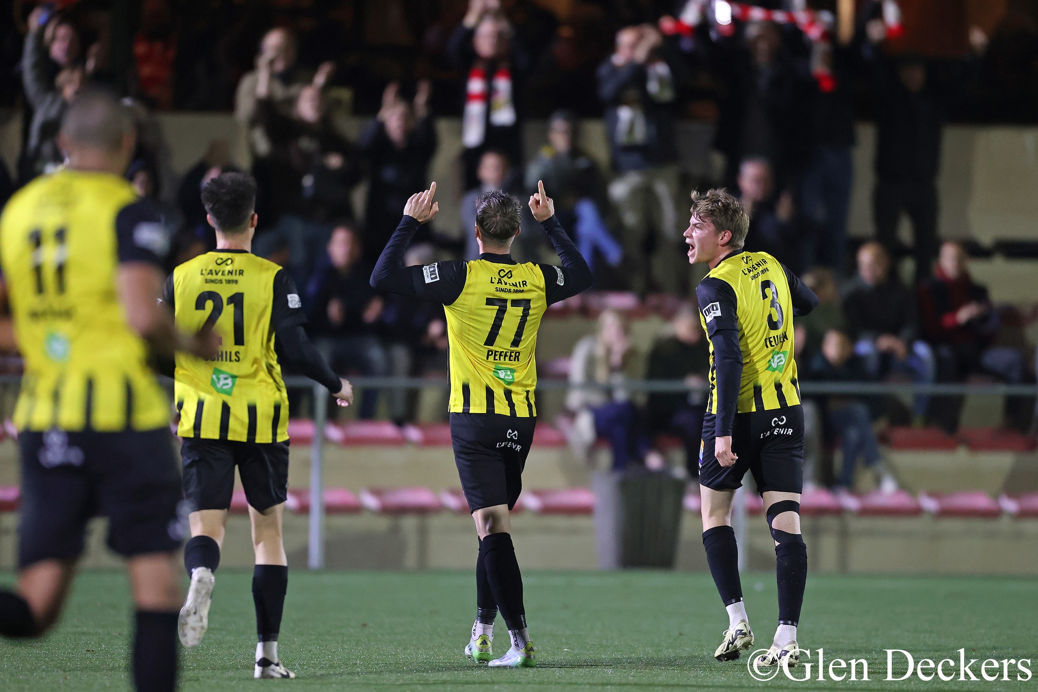 Lyra-Lierse werkt de talrijke kansen pas in de slotfase af, ongeslagen ...